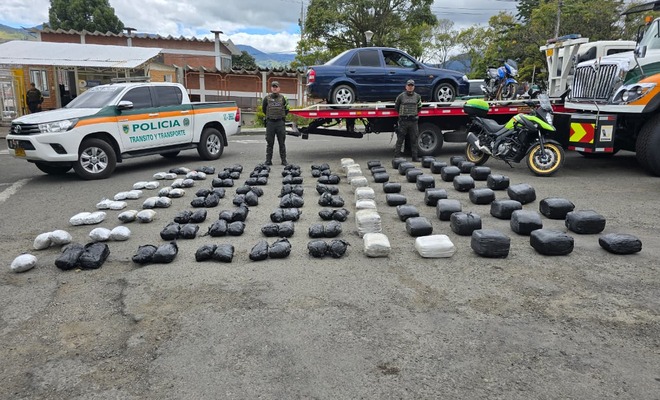 Policía Incauta 240 Kilos De Marihuana En La Vía Panamericana Entre