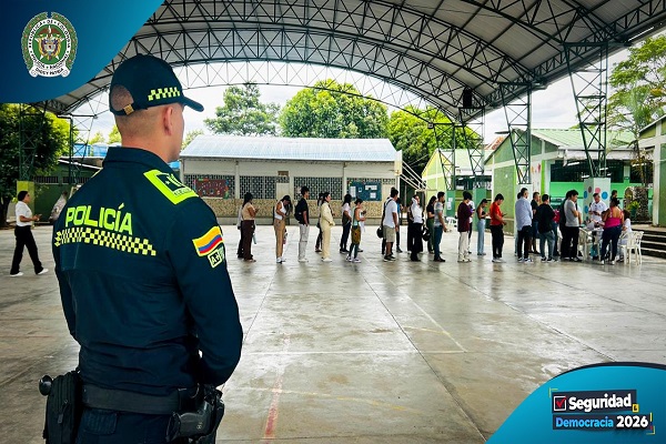 En completa normalidad avanza la jornada electoral en Neiva | Policía ...