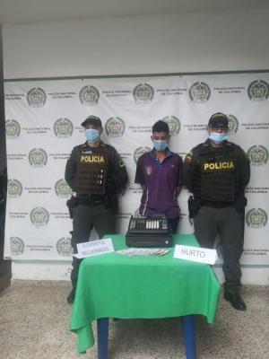 Un hombre es capturado en Montenegro por el delito de hurto agravado y calificado | Policía ...